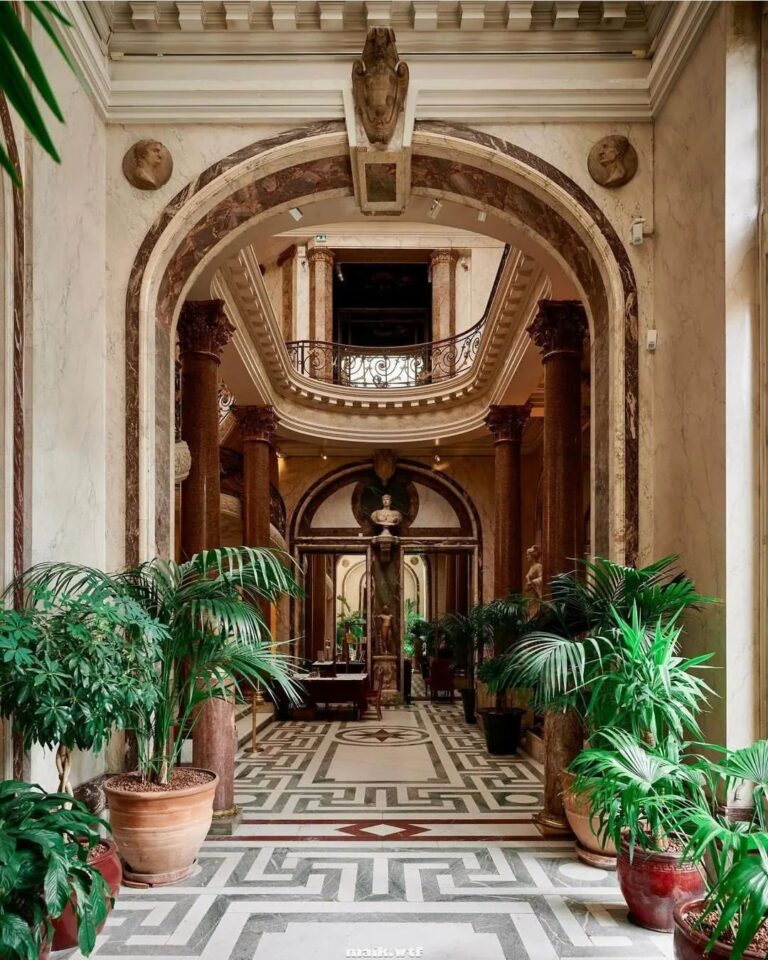 40 Best Prayer Points Against The Altar Of Hardship